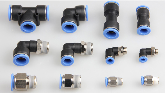 Push to Connect Intersection Cross Union Fitting with 4 Openings